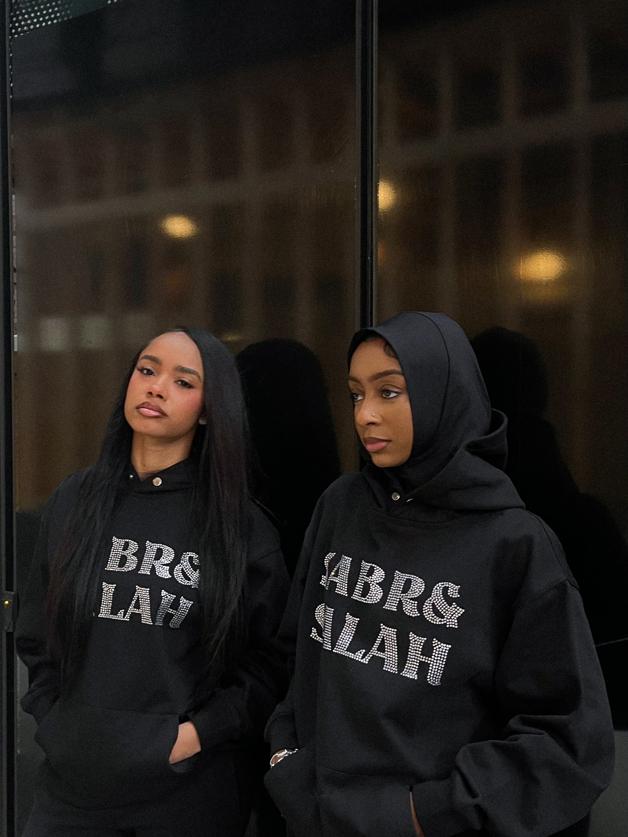 VEILSTREET – Veil Street